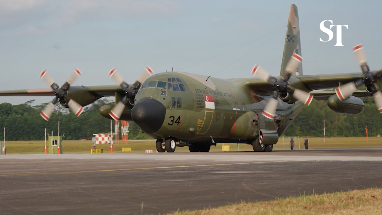 RSAF aircraft returns to Singapore after completion of Gaza airdrop ...